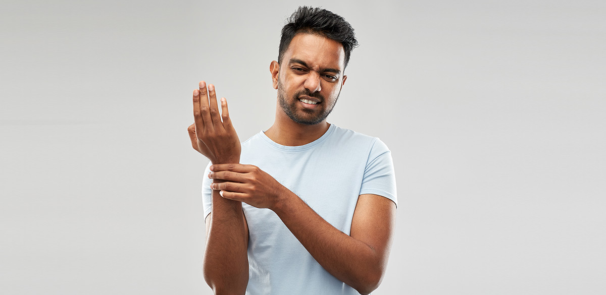 Why Do My Hands and Feet Always Feel Cold? - 8 Signs of Poor Circulation